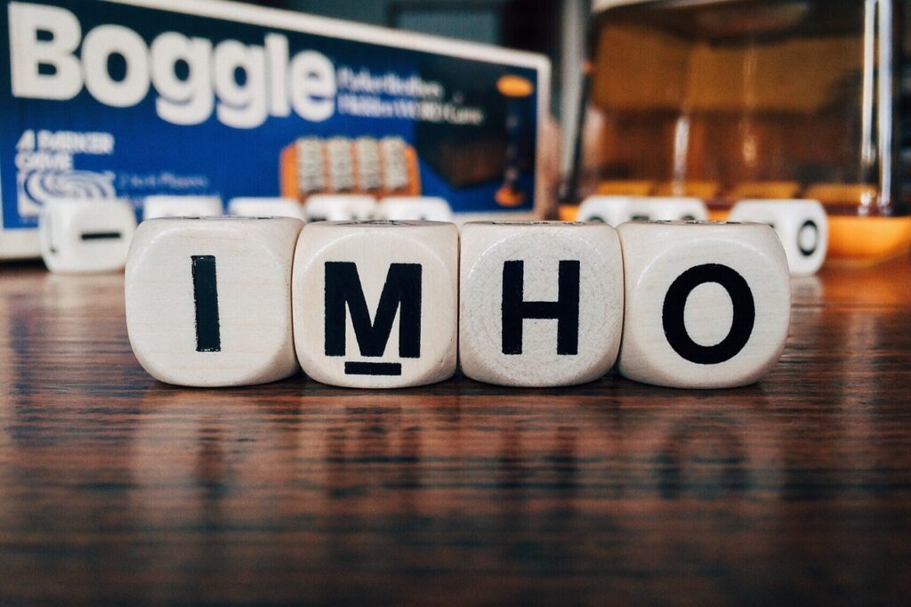 IMHO: cosa significa e come usarlo correttamente in una conversazione ...